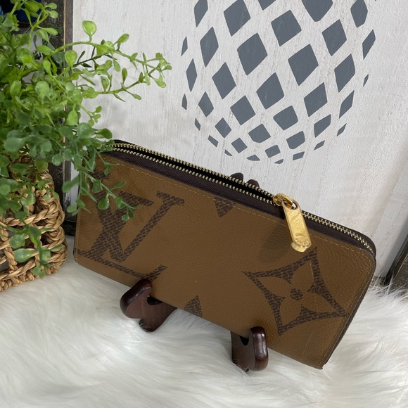 Louis Vuitton | Bags | Authentic Louis Vuitton Large Reverse Monogram ...